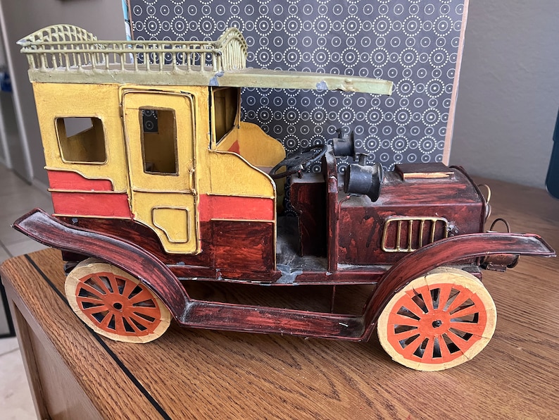 Vintage Large Tin Ford Model T Car Toy/display 9" Tx13.5" L X 6.5" W ...
