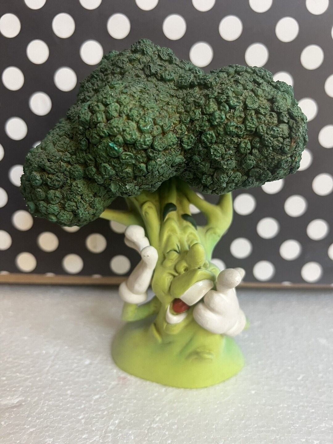 Vintage Smooth Resin Big Broccoli Funny Big Teeth W White Gloves ...