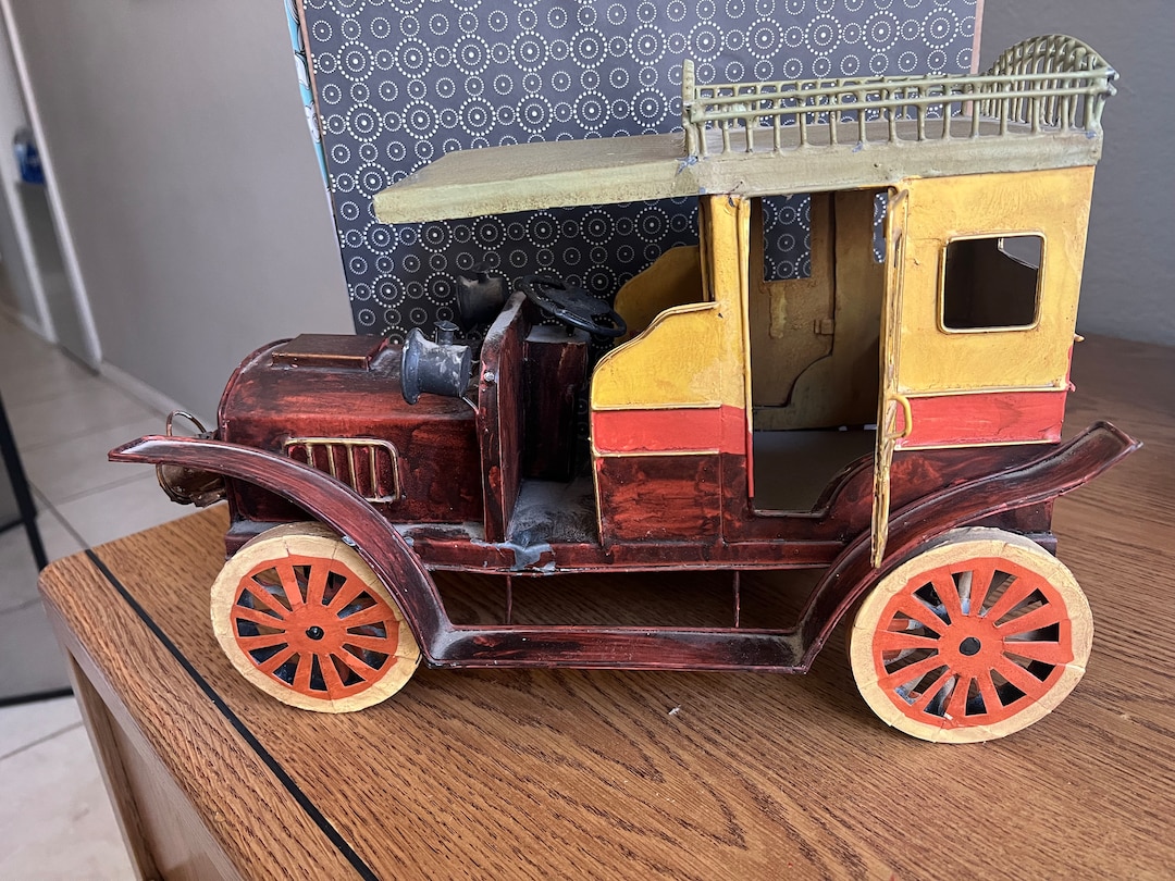 Vintage Large Tin Ford Model T Car Toy/display 9" Tx13.5" L X 6.5" W ...