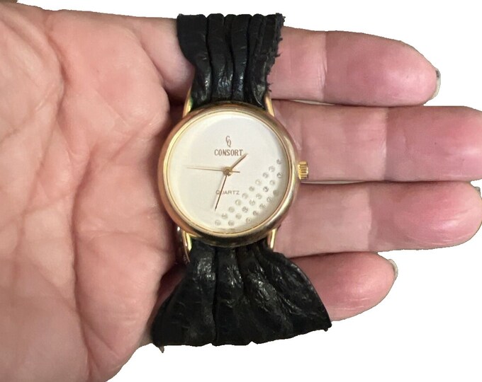 Vintage Ladies Consort Quartz Black Faux Leather Band Wristwatch W Faux ...