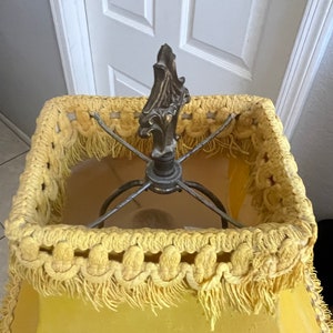 Vtg God of Longevity Bald Old Man Porcelain Chinese Yellow Shade Table ...