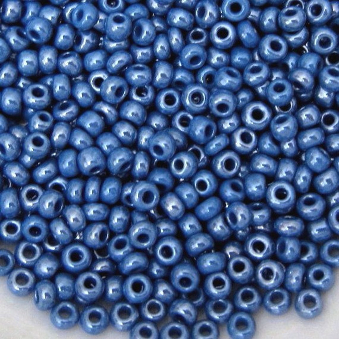 6/0 Azul Turquesa Profundo Preciosa Lustre Opaco 68080 / 4mm Vidrio ...