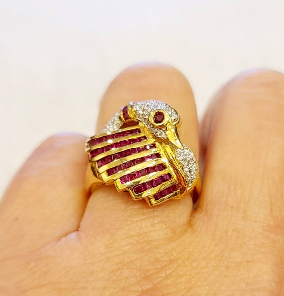 14k yellow gold diamond and Ruby Swan ring - Gem