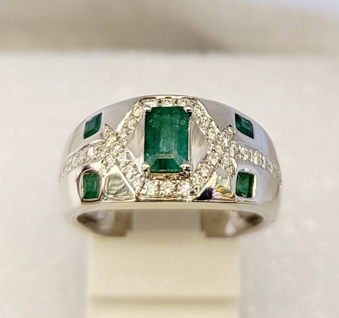 14k White Gold Diamond and Emeralds Ring - Etsy