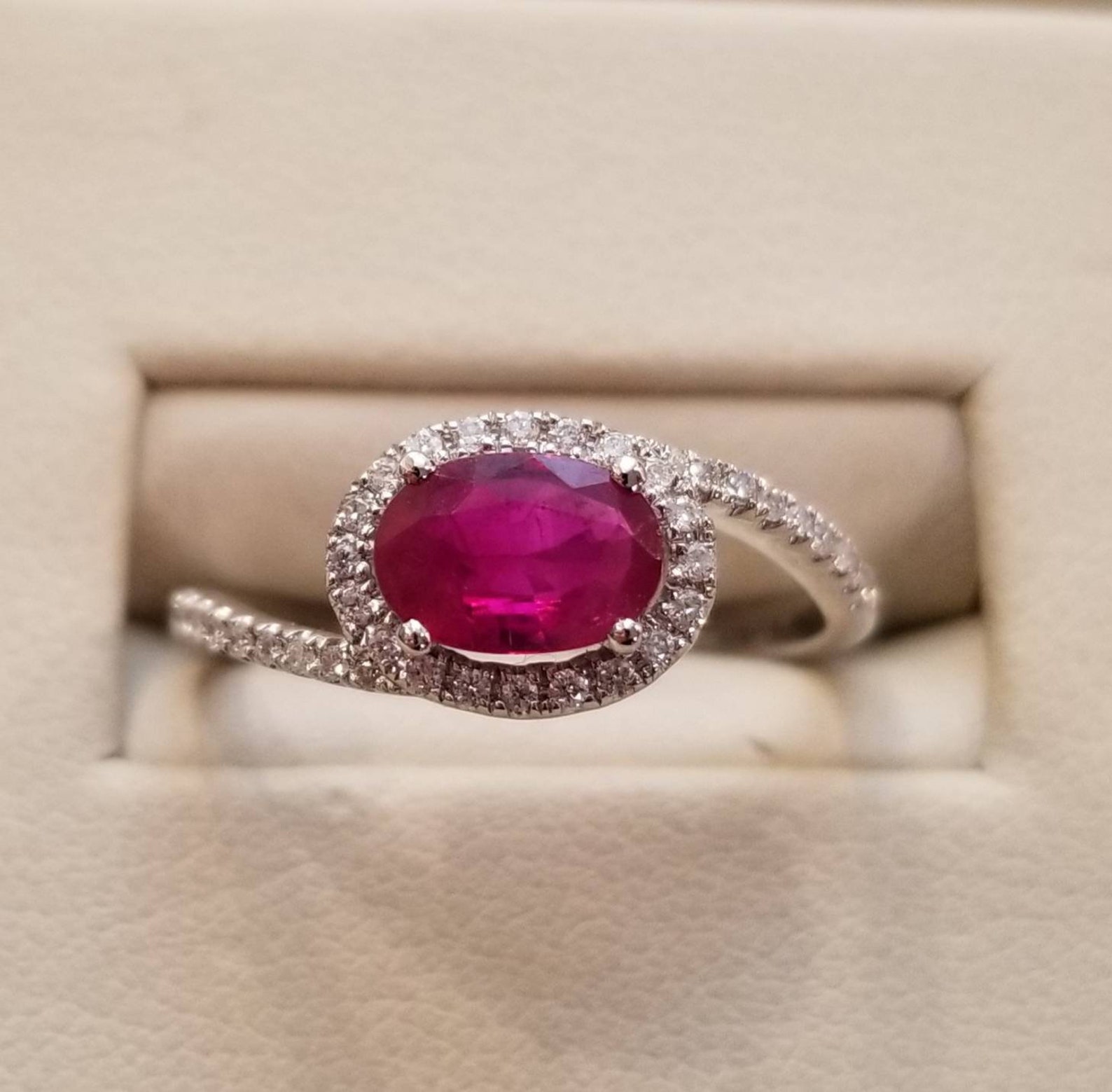 18 K White Gold Ruby and Diamond Ring | Etsy
