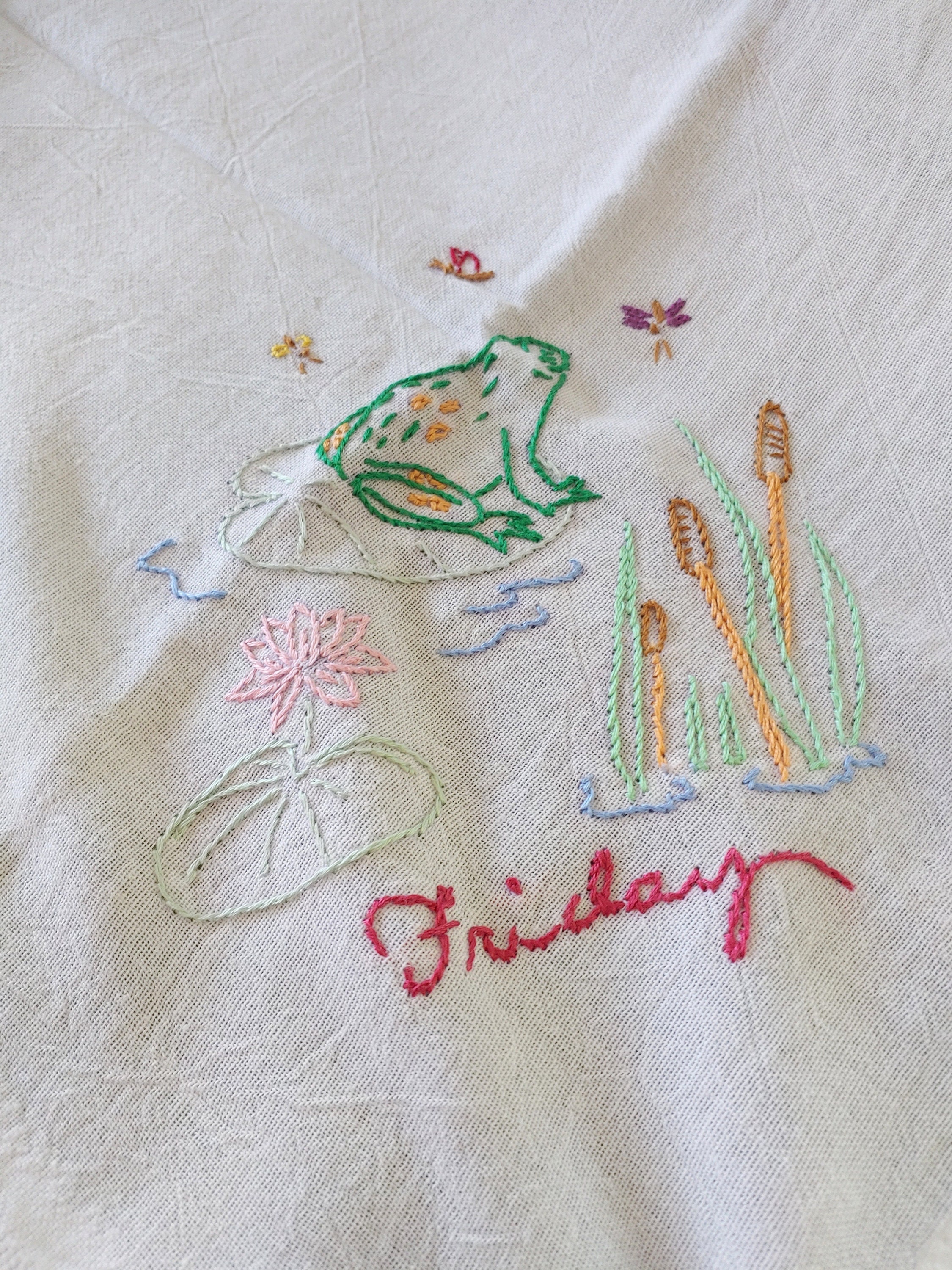 7 Days a Week Hand Embroidered 'frogs' Kitchen Towels - Etsy