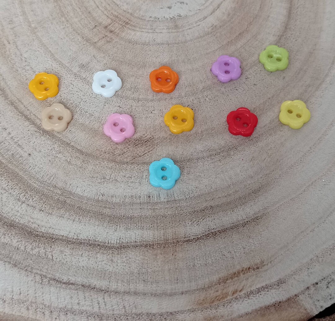 50/100 Resin Flower Sewing Buttons in Mixed Colors 10mm Scrapbooking ...