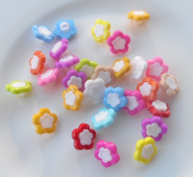 20 Plastic Buttons in the Shape of Flower in Mixed Colors With - Etsy