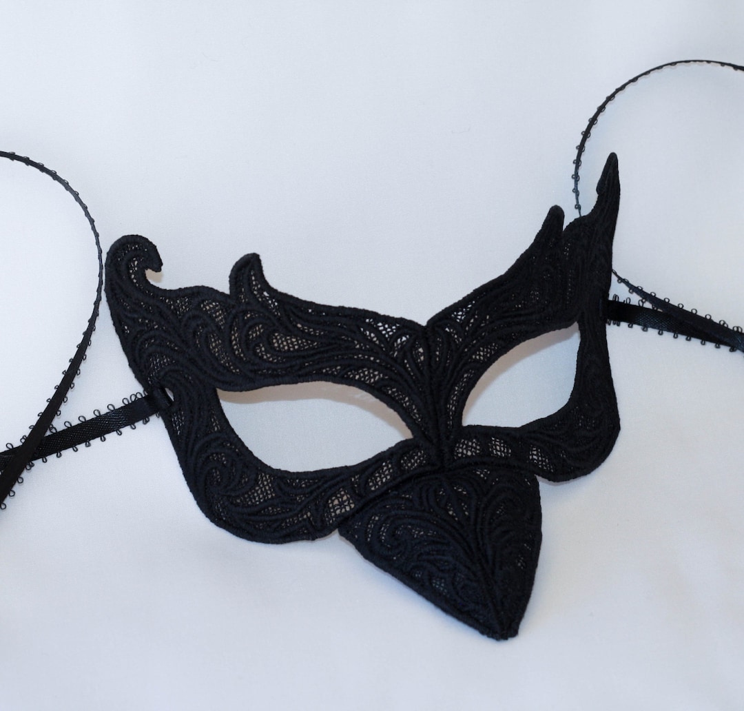 Black Lace Masquerade Mask, Raven Halloween Costume, Peacock Masquerade ...