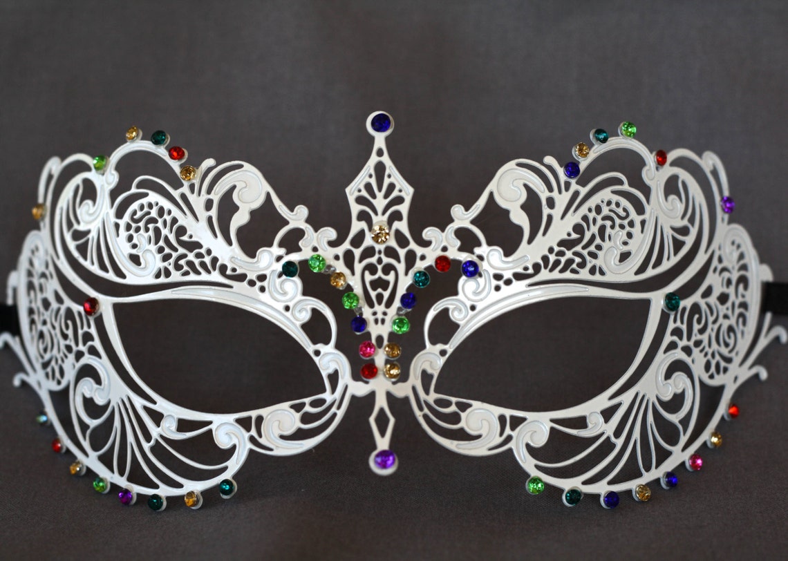 White Lace Masquerade Mask Perfect for Wedding Masquerade - Etsy