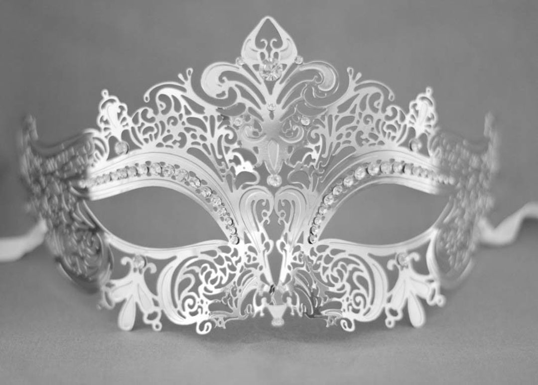 Silver/ Grey Laser Cut Masquerade Mask Perfect for Weddings Masquerade ...
