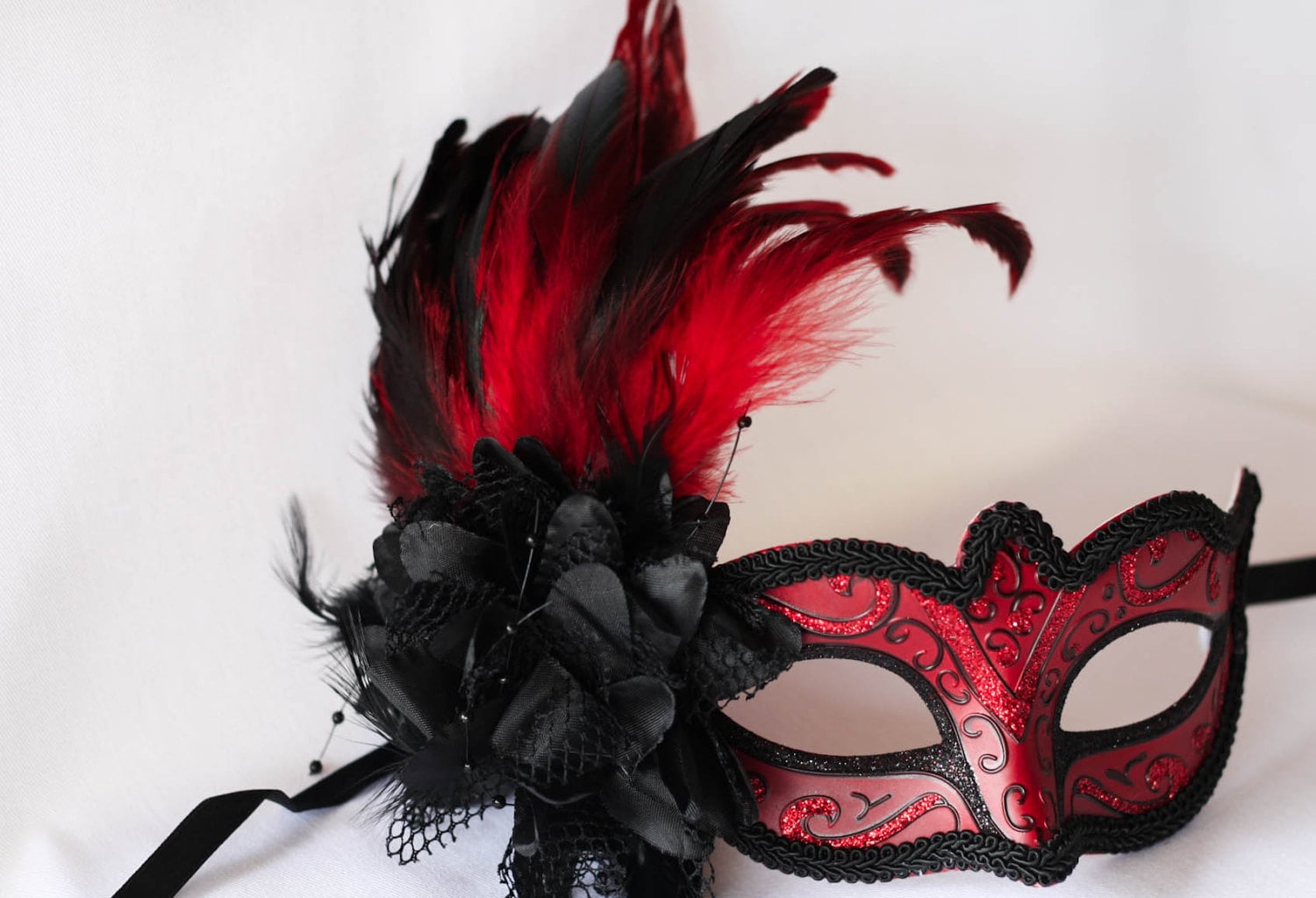 Phantom Black and Red Masquerade Mask With Feathers, Hers Masquerade ...
