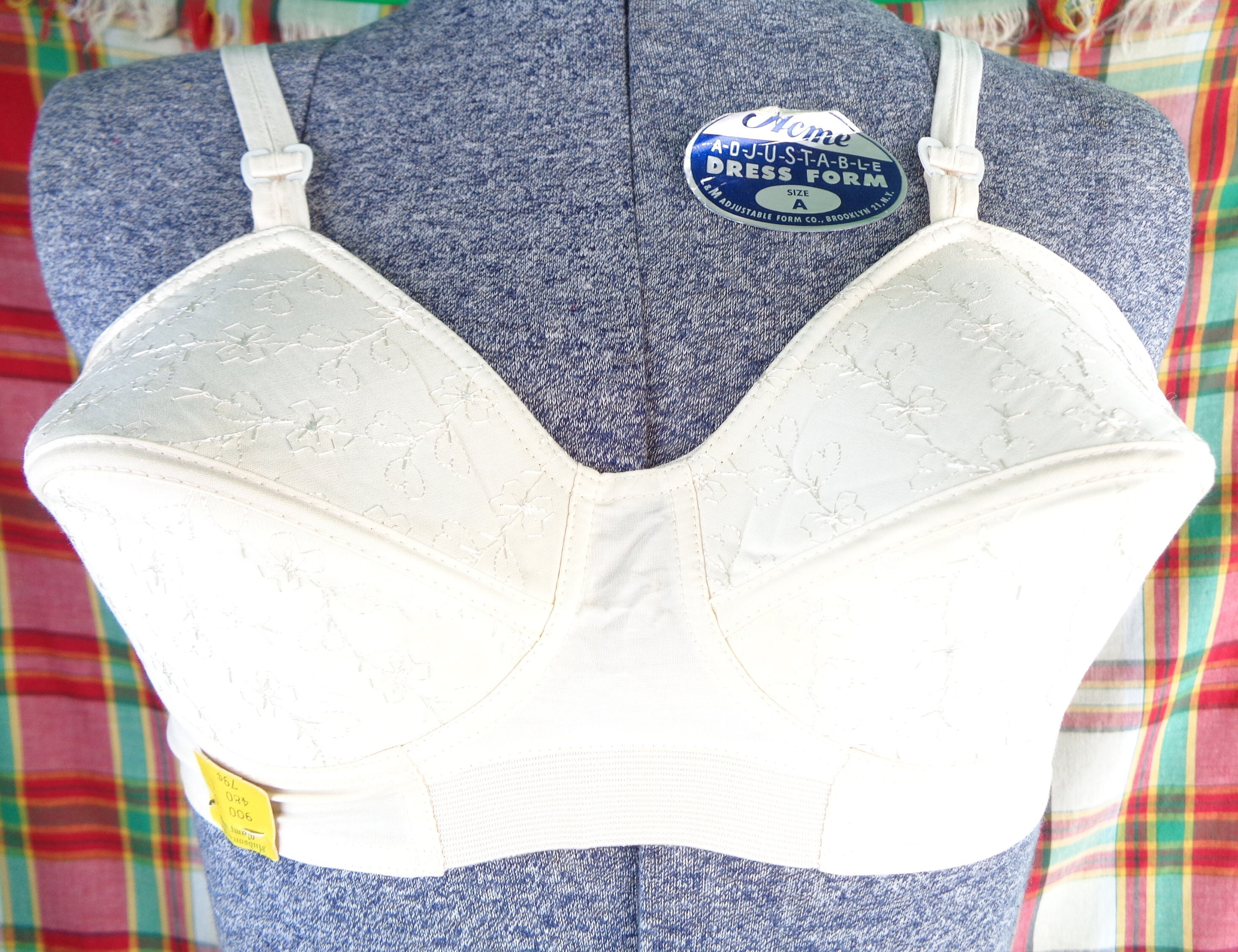 NOS 40 50s WW2 Vintage Mid Century Women Bullet Bras Hudson Bay ...