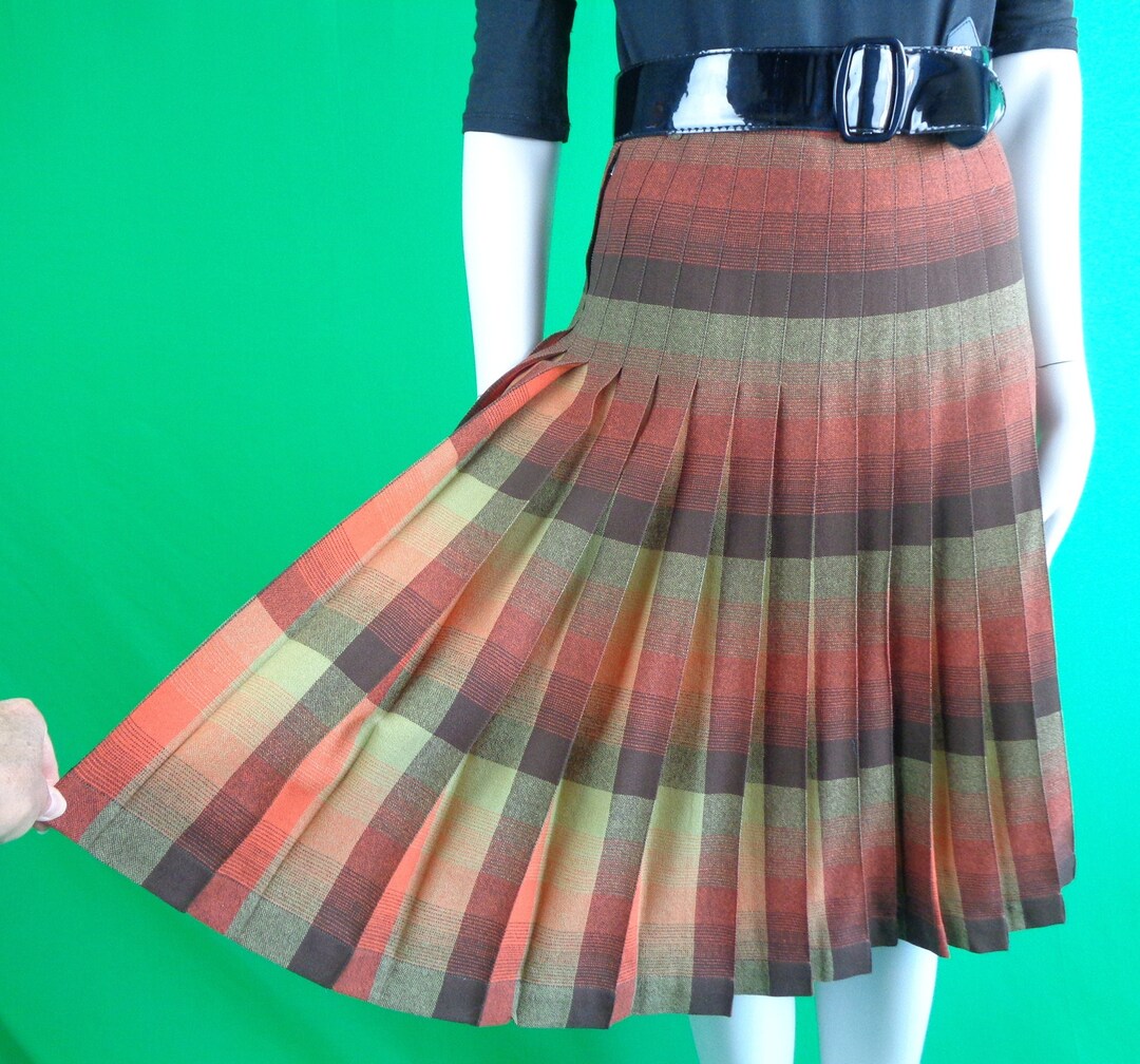 Vintage Retro Womens Girls Clothing Skirt Reversible Sportrite Razor ...