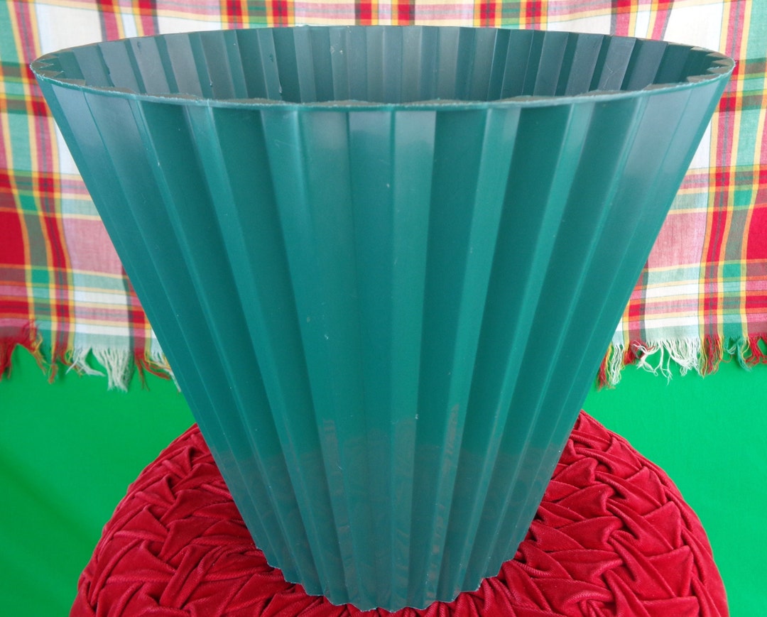 Vintage Retro Garbage Trash Waste Basket Can Plastic Fan Green Storage ...