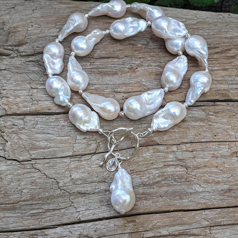 Chunky Pearl Necklace - Etsy