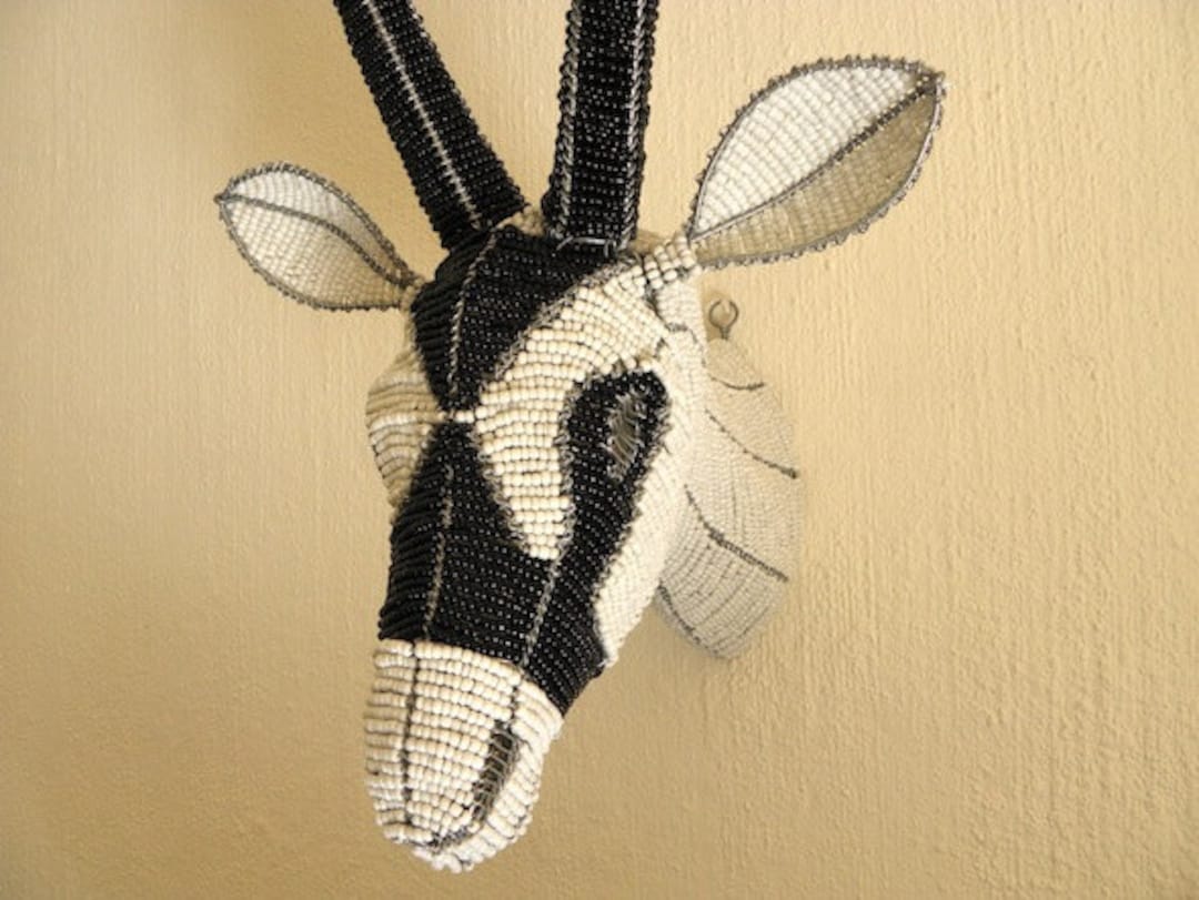 African Beaded Wire Animal Sculpture - ORYX ANTELOPE Head - Black and ...