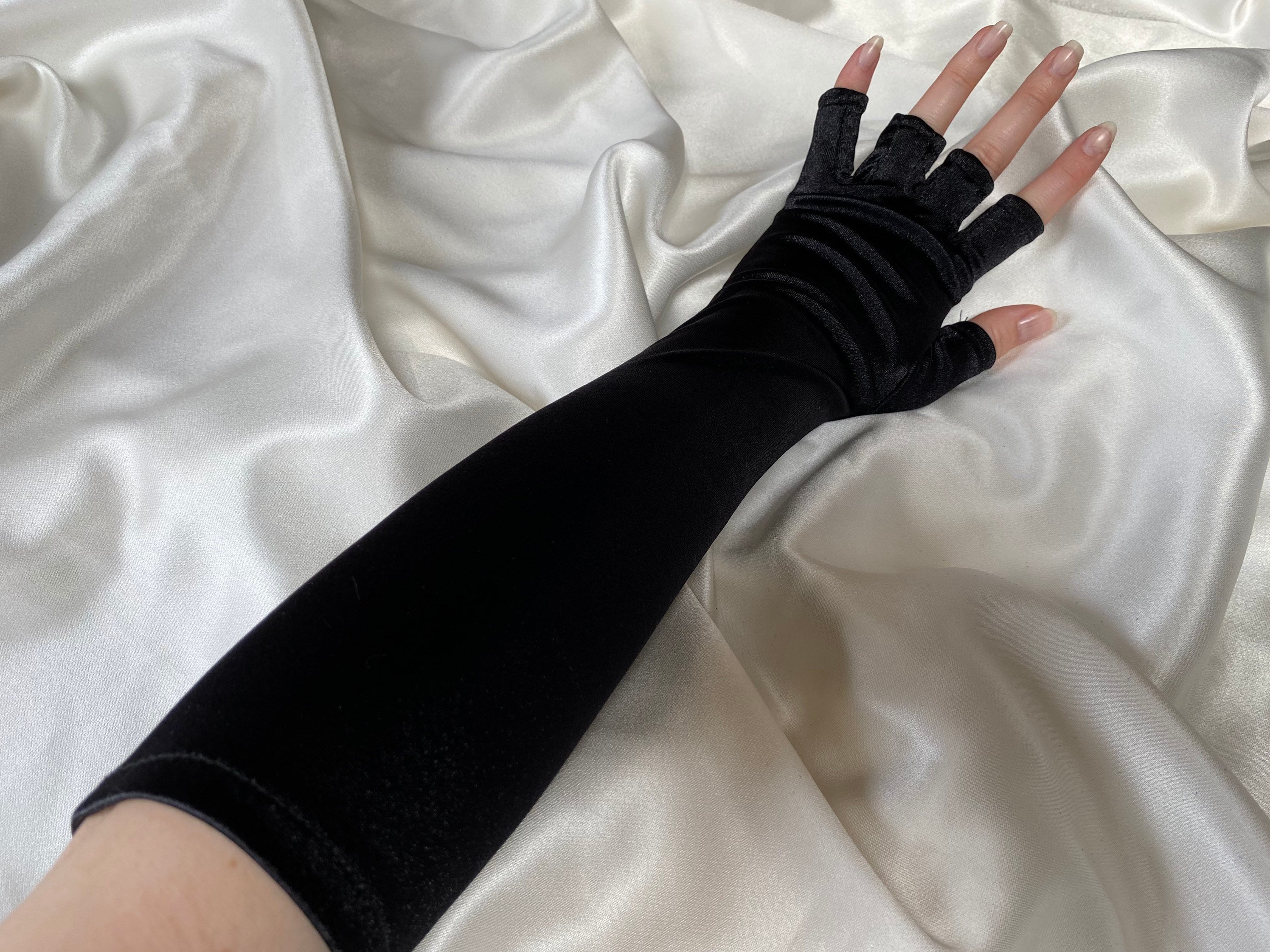 Black Elbow Length Fingerless Gloves