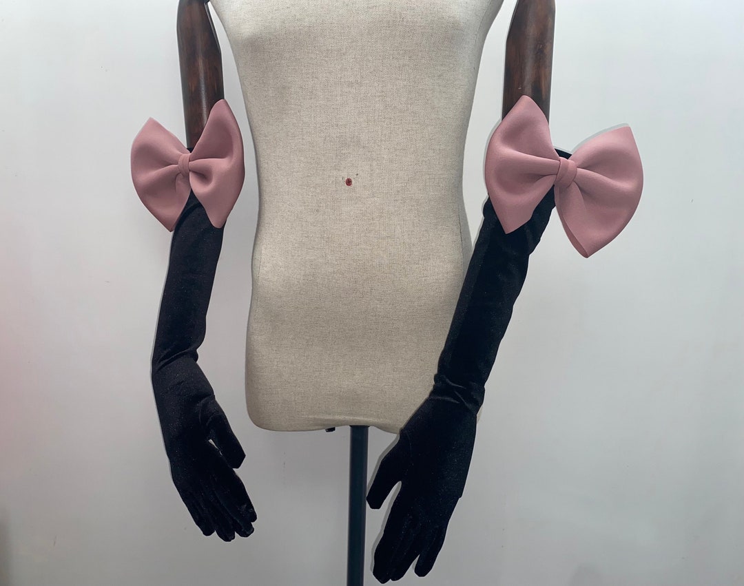 DUSKY PINK 3D Puffy Bow on Black Velvet Gloves, Satin Big Bow Gloves ...
