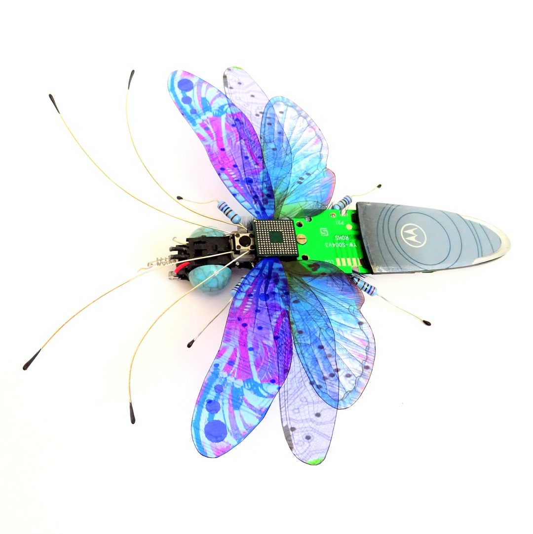 Upcycled Computer Component Insect Art: Motorola Circuit Board Bug - Etsy