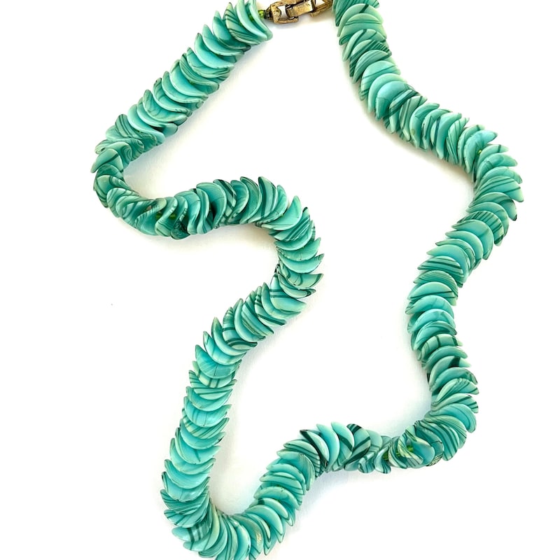 Shell Necklace Trifari - Etsy