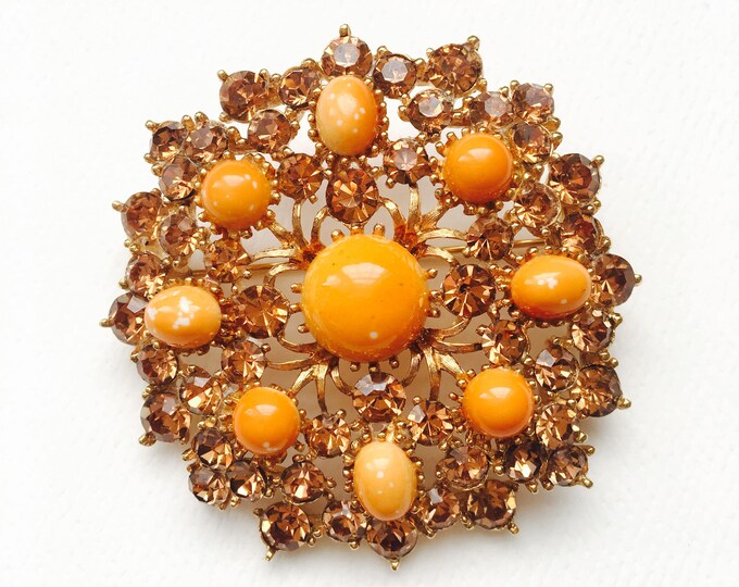 Weiss Coral Rhinestone and Coral Lucite Bead Brooch - Etsy