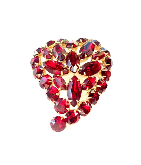 Vintage ruby red rhinestone - Gem