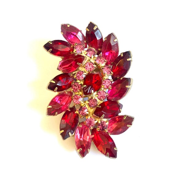 Red Vintage Brooch - Etsy