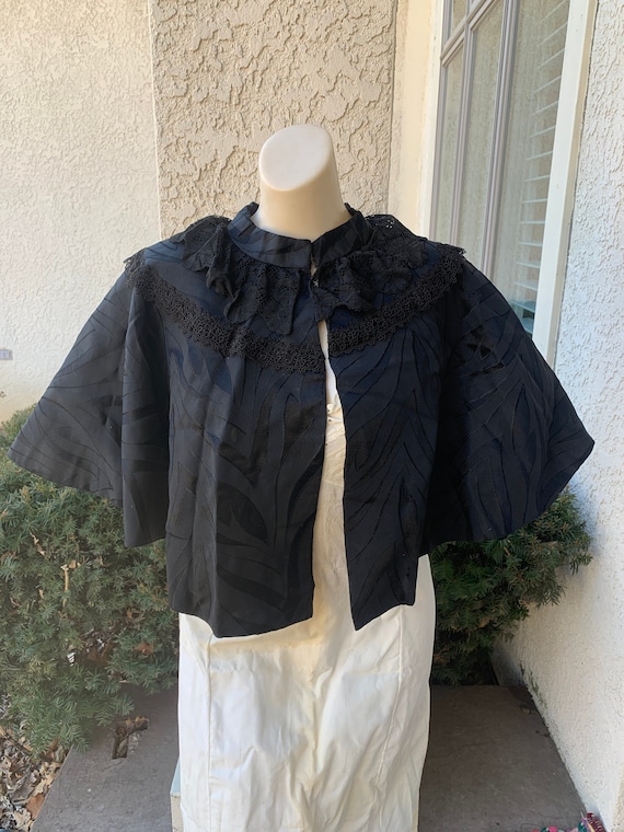 1900s antique cape - Gem