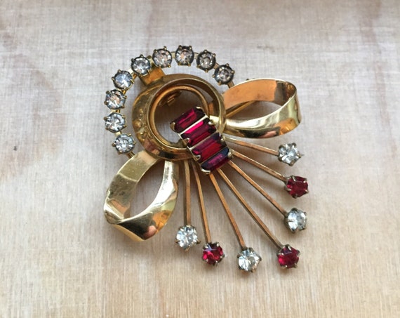 Brooch gold - Gem
