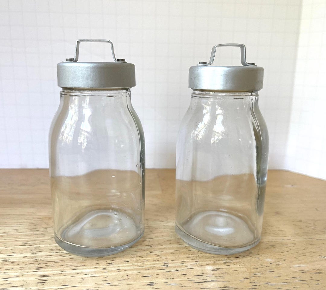 Vintage Glass Spice Bottles. Set of 2 OXO Glass Jars With Tight ...