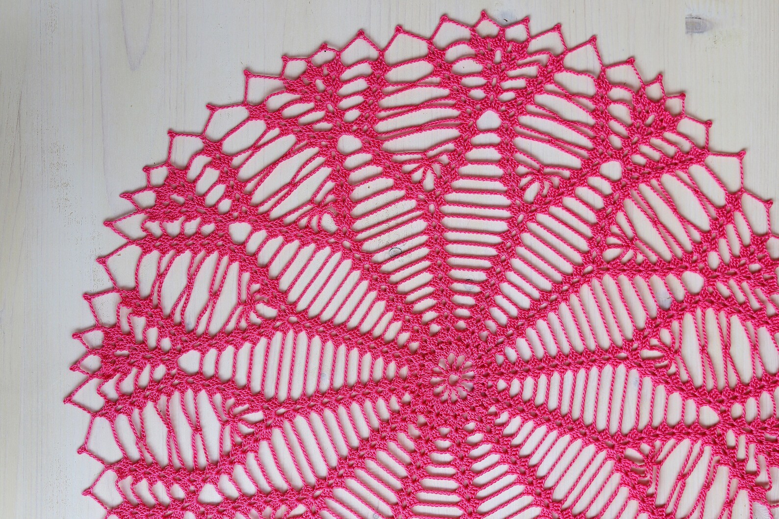 Pink round crochet mini tablecloth 18 doily 46 cm round | Etsy