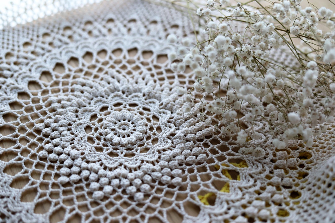 Crochet Cotton Doily: Heather Design, Vintage Table Runner (39-40cm) - Etsy