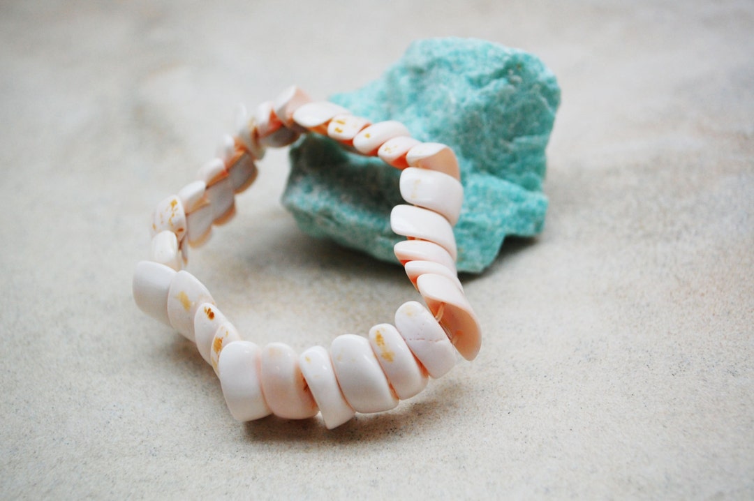 Red Lips Shell 2 Hole Beads 7" - Etsy