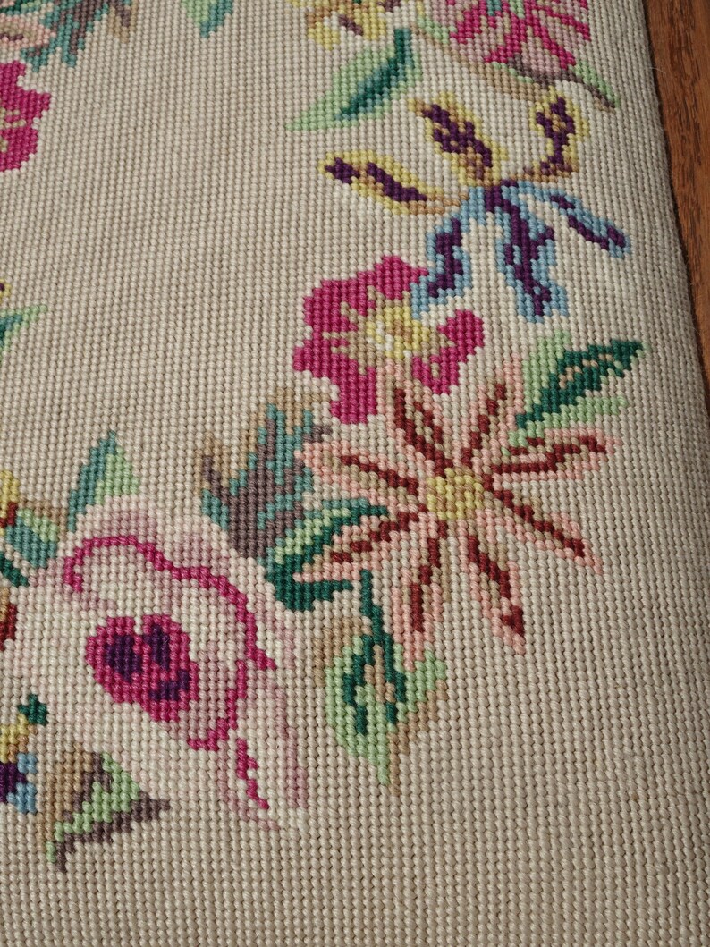 Antique William & Mary Style Needlepoint White Floral Oak Bench Made in ...