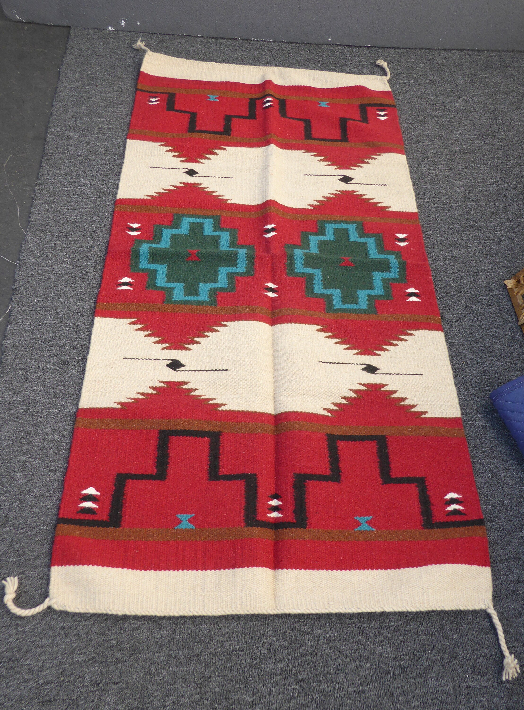 Southwestern Style Geometric Pattern Wool Blanket New or Tapestry