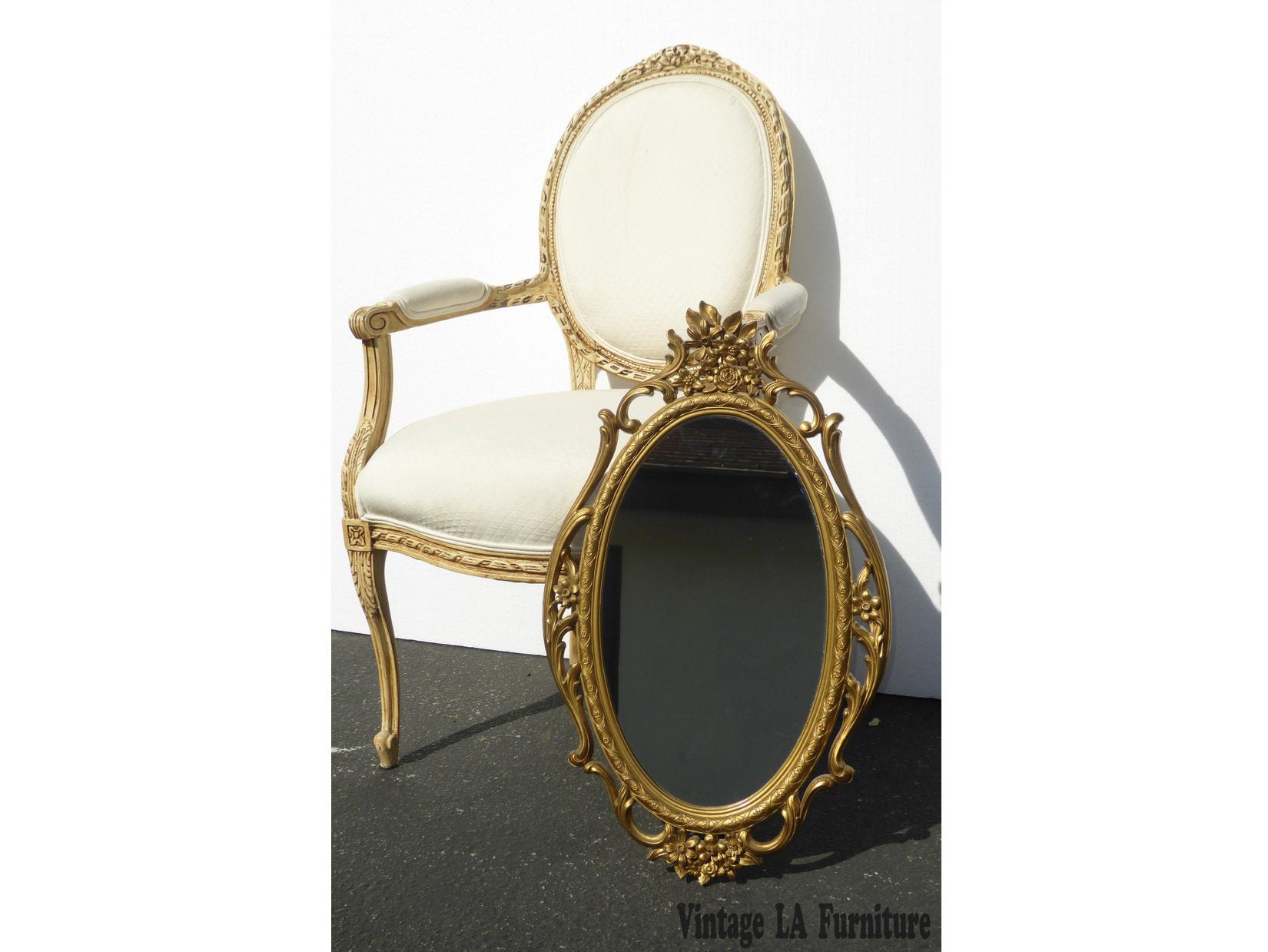 Vintage Syroco Rococo Style Mirror Gold Floral Design Oval Wall Mirror USA