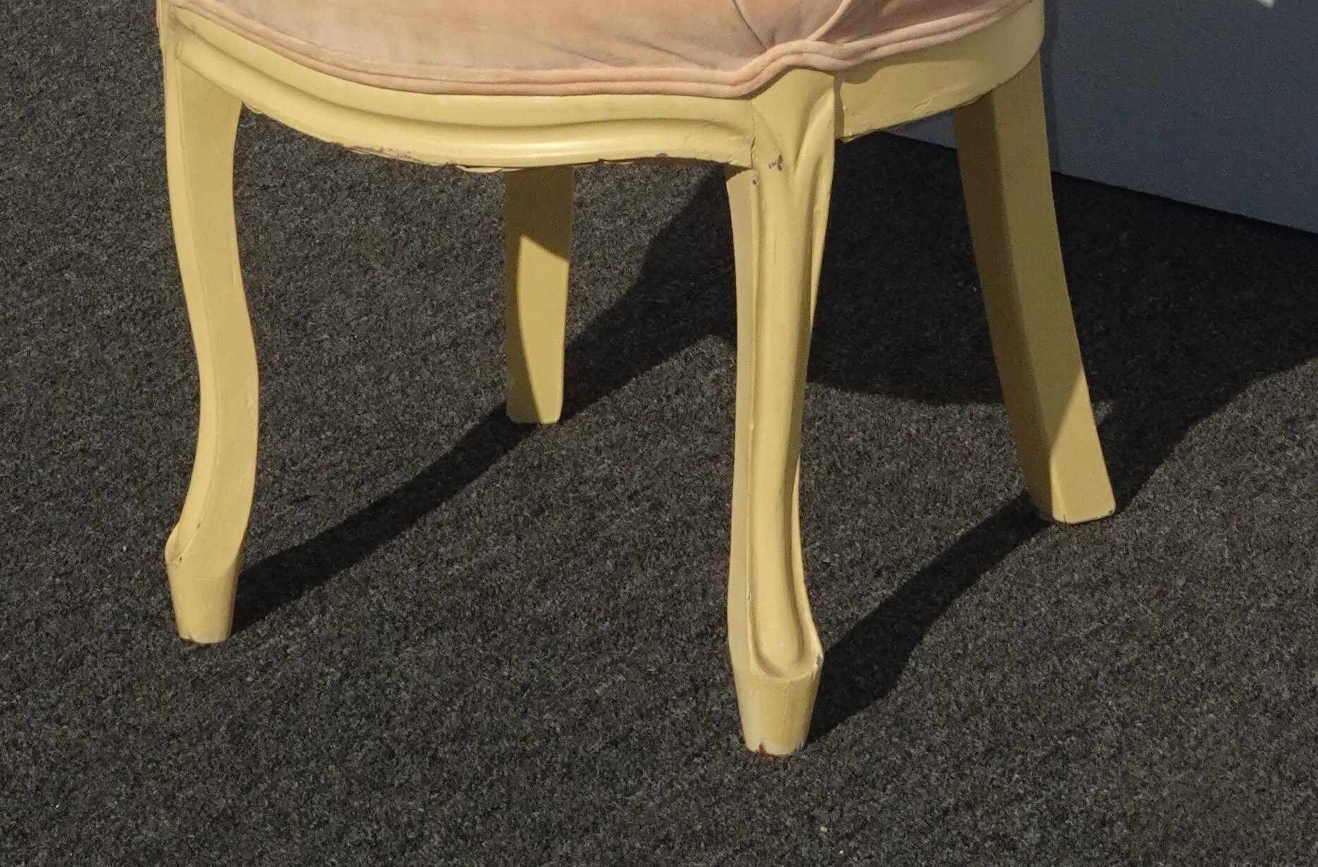 Vintage French Country Victorian Pink Velvet Accent Chair Vanity Chair