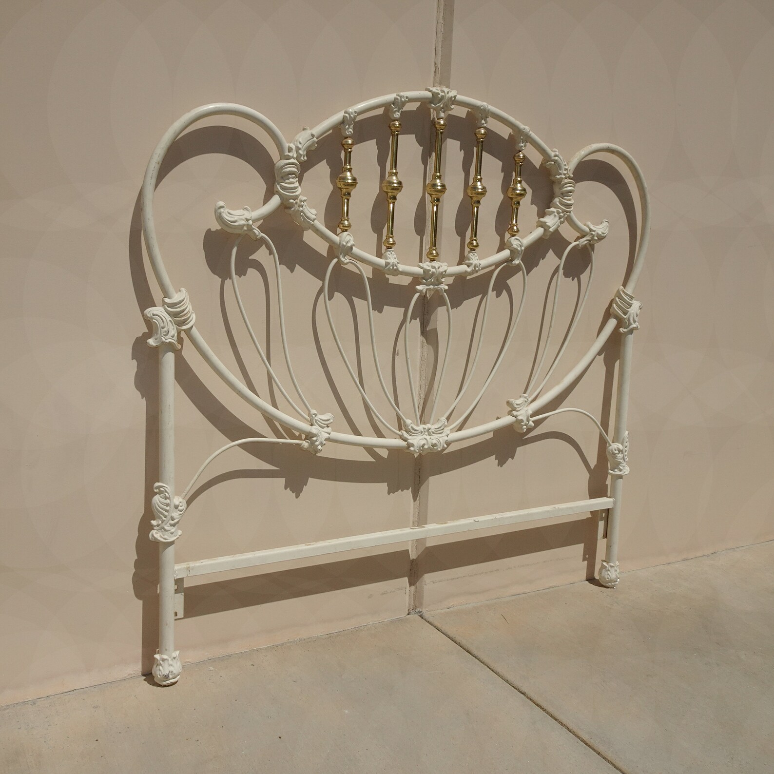 Vintage Elliott's Design White Enamaled Iron & Brass Full/queen ...