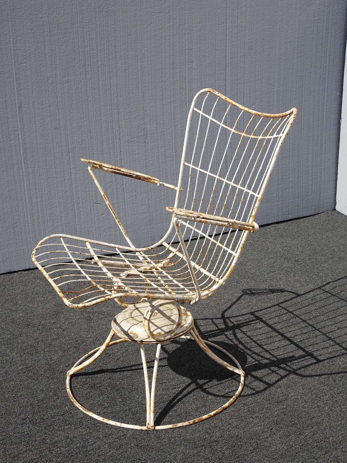 Vintage Mid-century Modern Homecrest White Wire Swivel Rocker Lounge ...