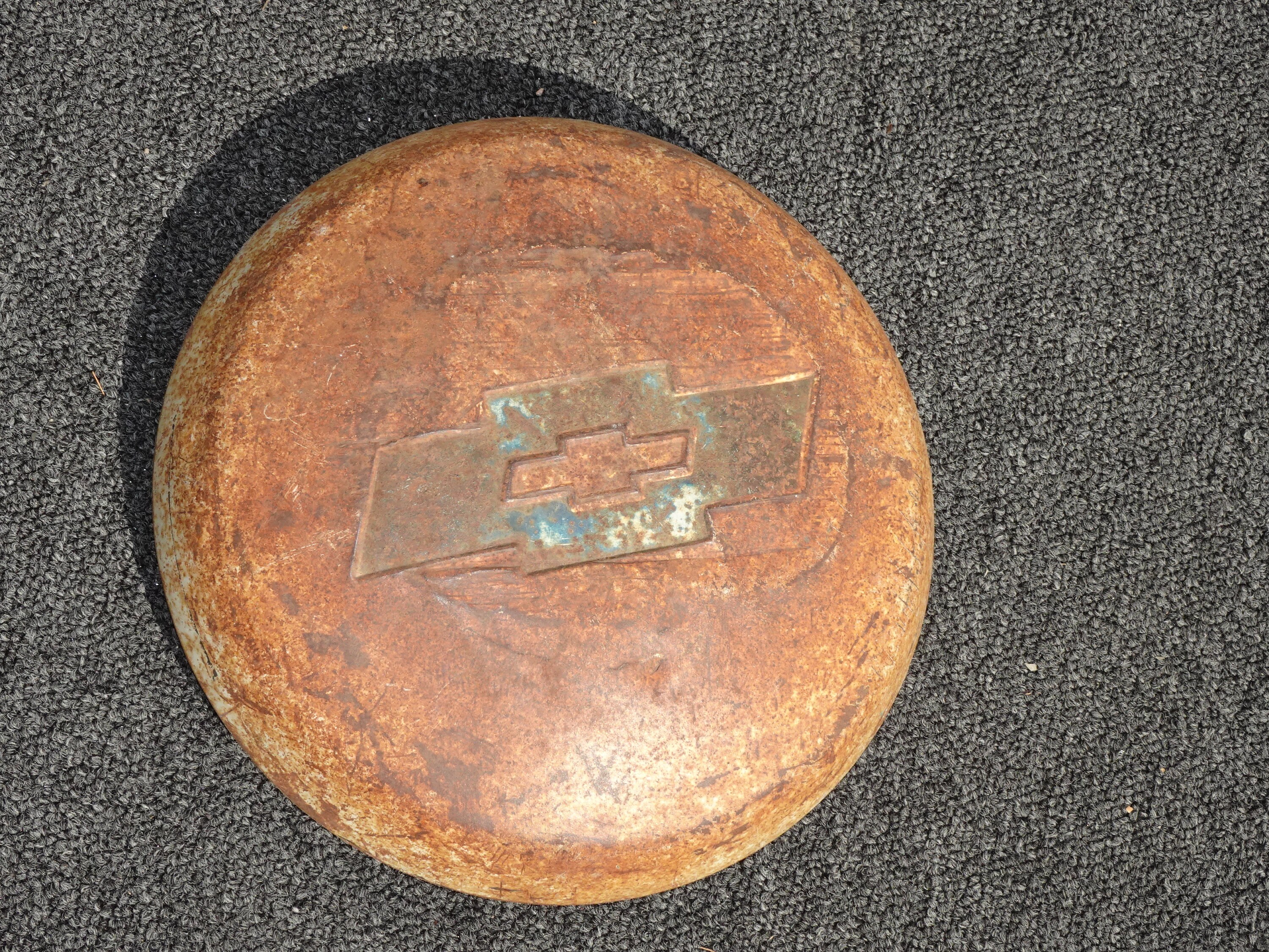 Vintage French Country Old Rusty Chevrolet Hubcap Picture Arts & Crafts ...