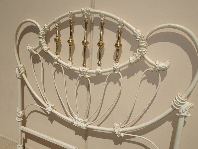 Vintage Elliott's Design White Enamaled Iron & Brass Full/queen ...