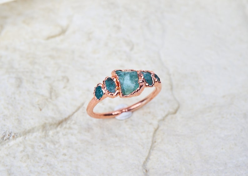 Raw Emerald Ring Raw Crystal Engagement Ring Raw Stone - Etsy