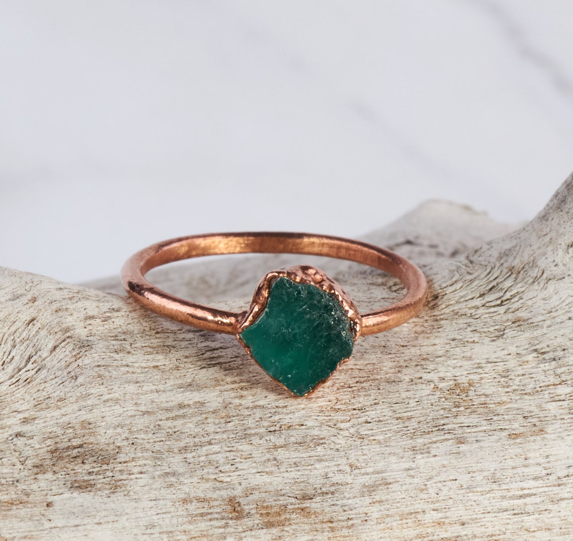 Raw Emerald Ring Raw Crystal Engagement Ring Raw Stone - Etsy