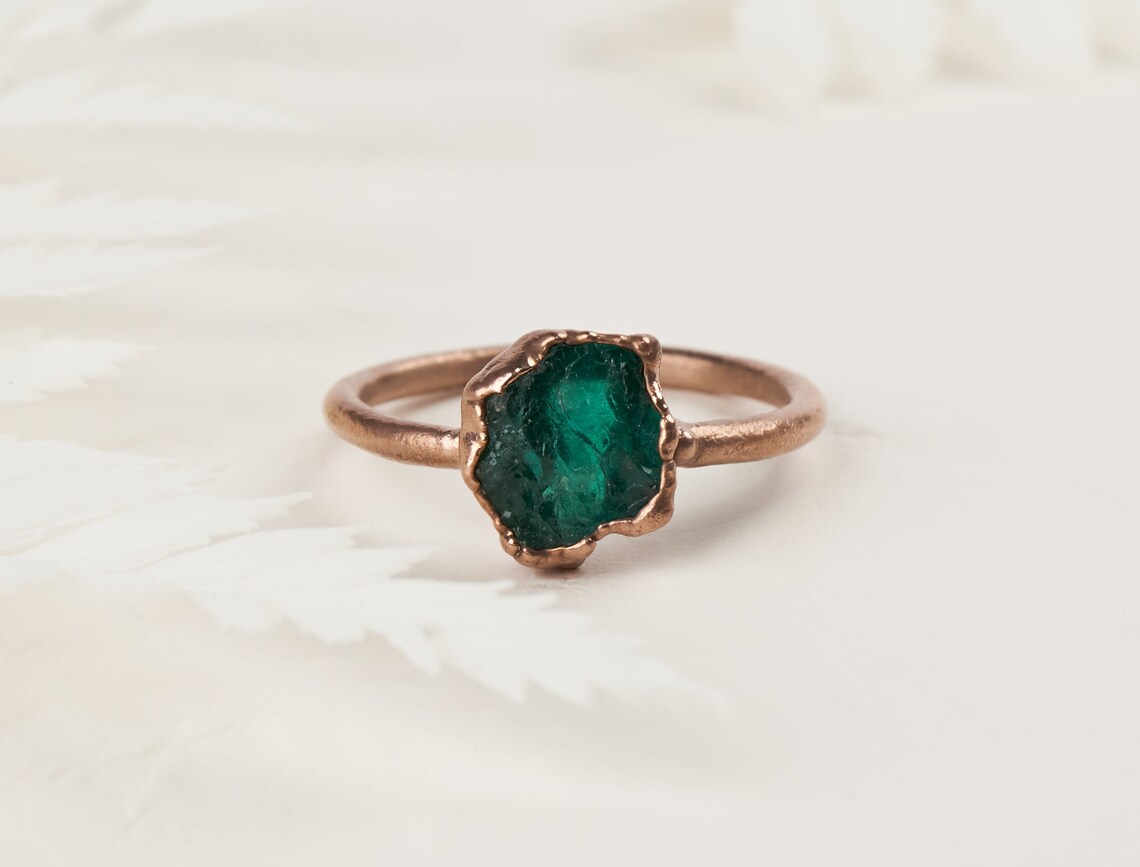 Raw Emerald Ring Raw Crystal Engagement Ring Raw Stone - Etsy
