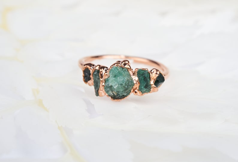 Raw Emerald Ring Raw Crystal Engagement Ring Raw Stone - Etsy