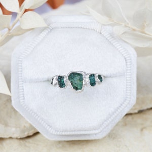 Raw Emerald Ring, Raw Crystal Engagement Ring, Raw Stone Engagement Ring, Uncut Emerald Ring ...