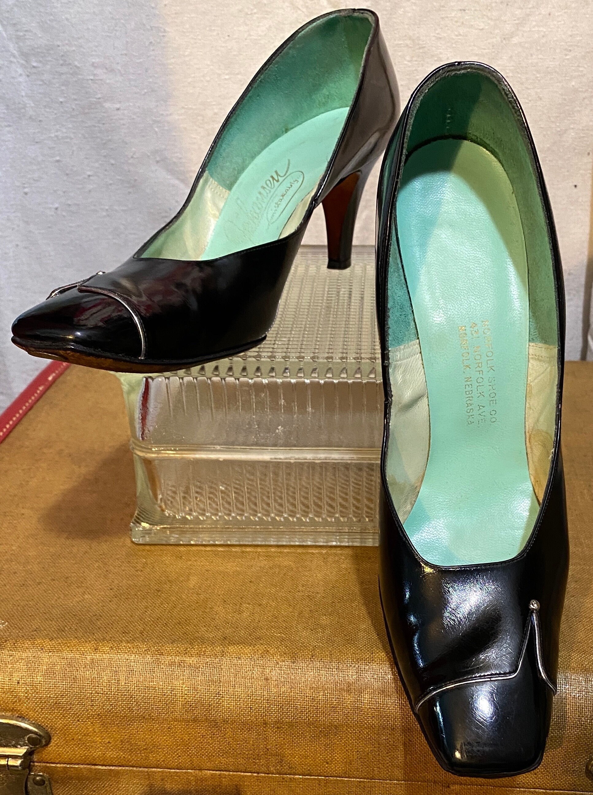 Gorgeous Johansen Black Patent Leather Heels, Vintage 1960s Shoes - Etsy