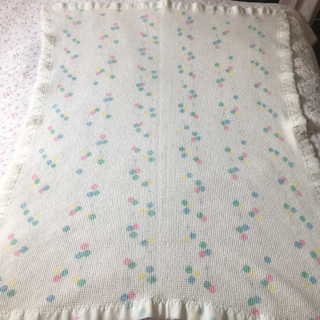 Vintage Baby Morgan Thermal Blanket Waffle Weave Satin Trim - Etsy Vintage Baby Morgan Thermal Blanket Waffle Weave Satin Trim - Etsy