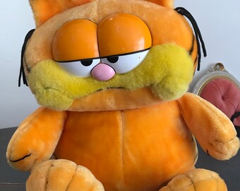 Plush Garfield - Etsy